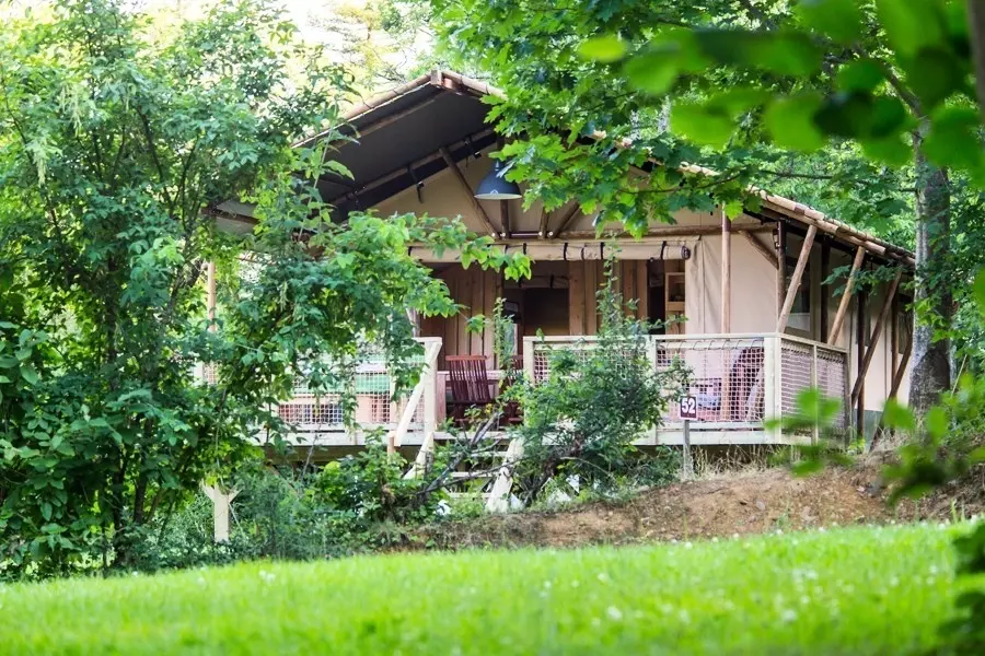 Camping Maeva Respire La Serre 3*, Aigues Vives, Pyrenees, France avec ...